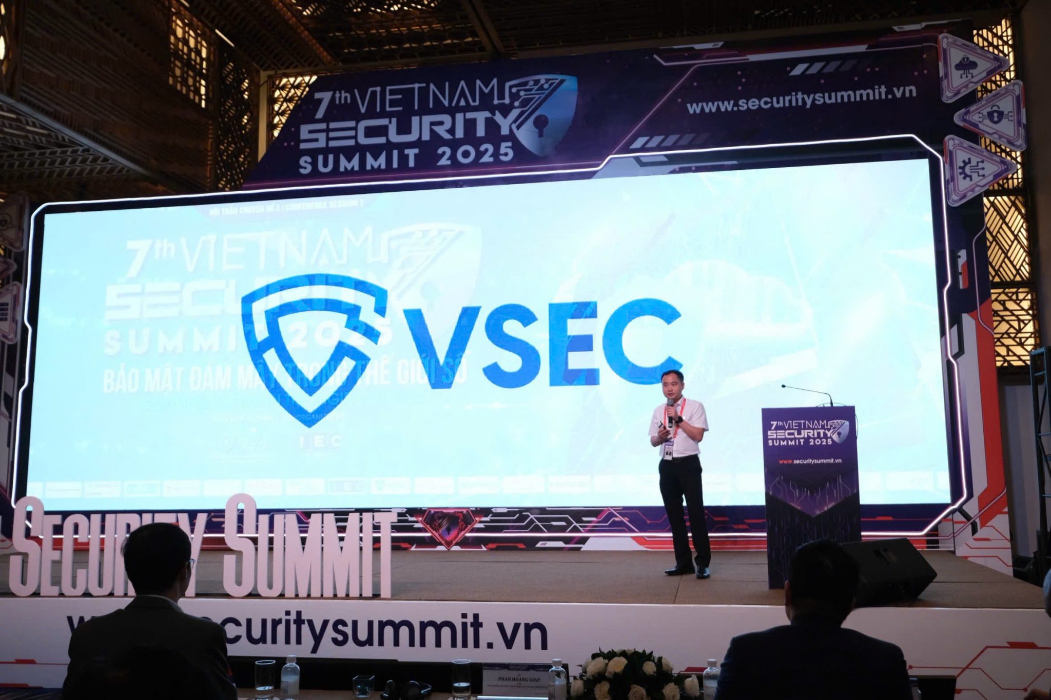 Chủ động đón đầu rủi ro an ninh mạng trong kỷ nguyên số - VSEC